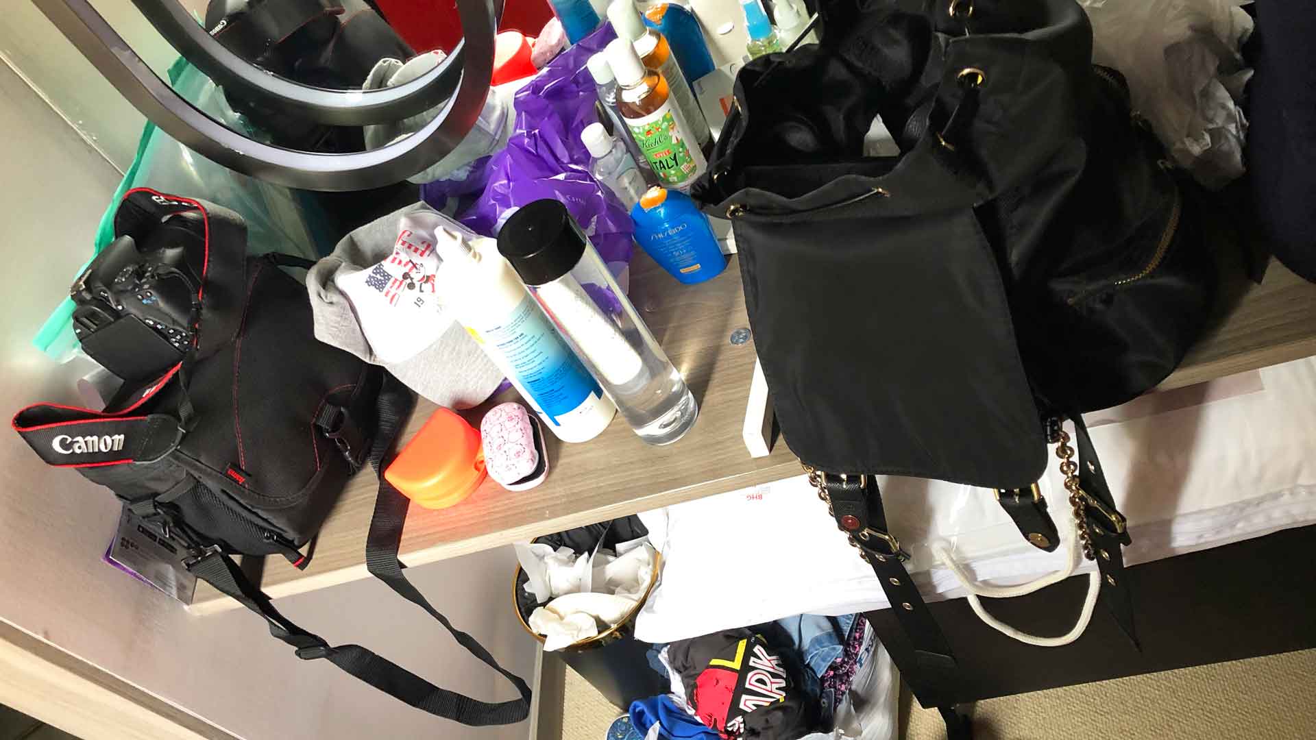 What to Pack for a Trip to the Middle East: The Ultimate Guide - Aurora Zhu